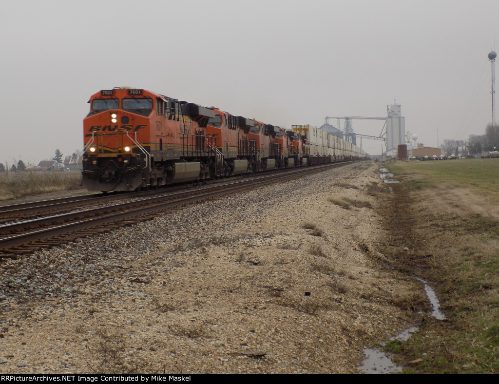 BNSF 7601